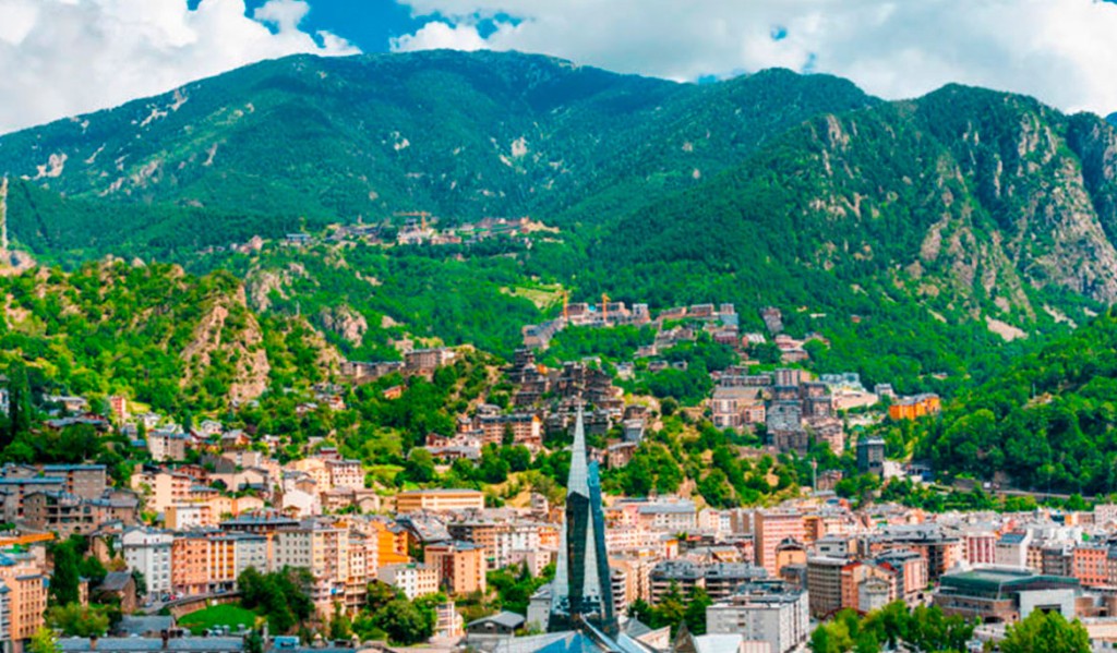 ¿Andorra pertenece a España o a Francia? Te lo contamos todo aquí